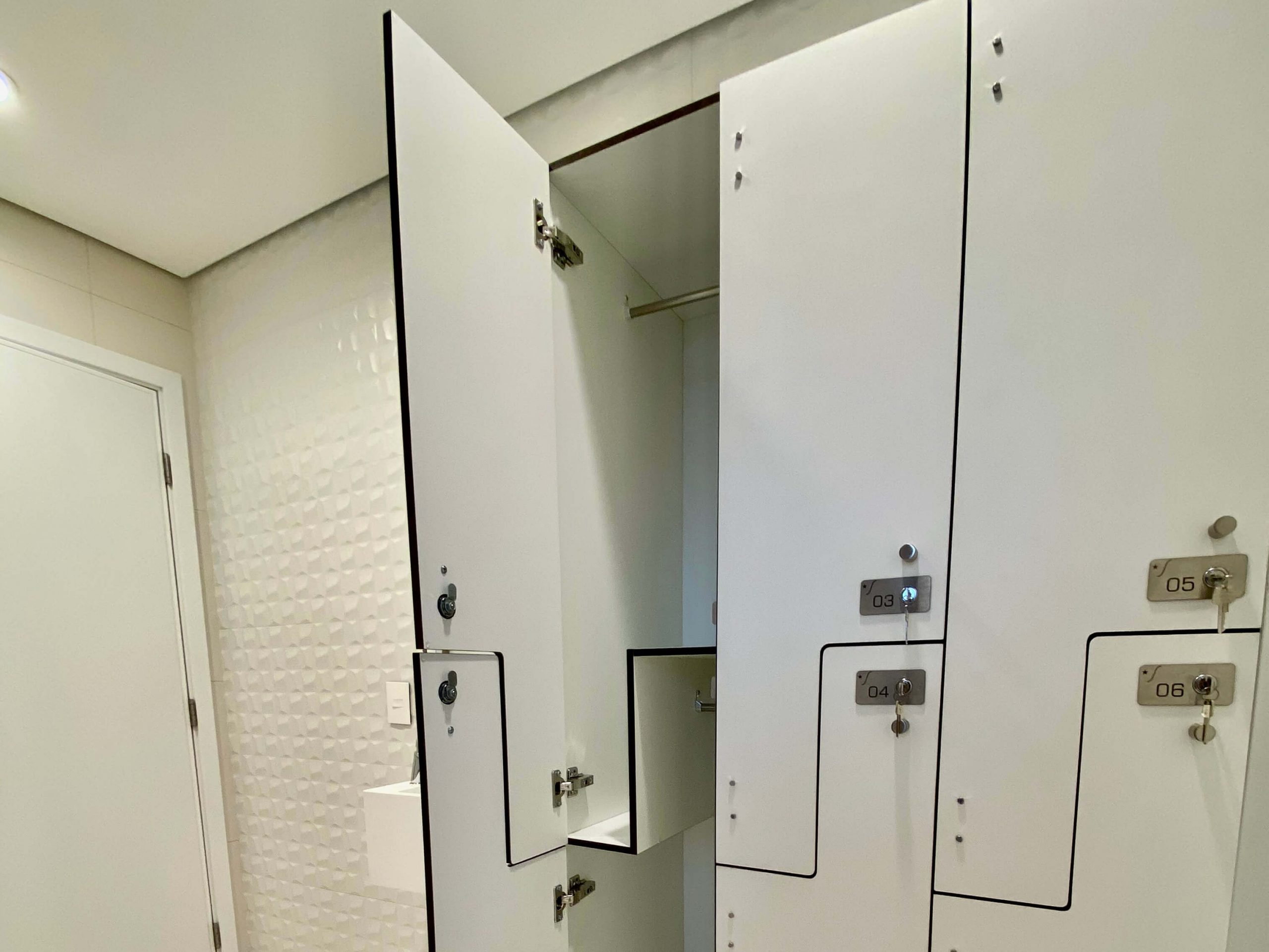 Lockers completos e design com estilo, segurança e inovação.